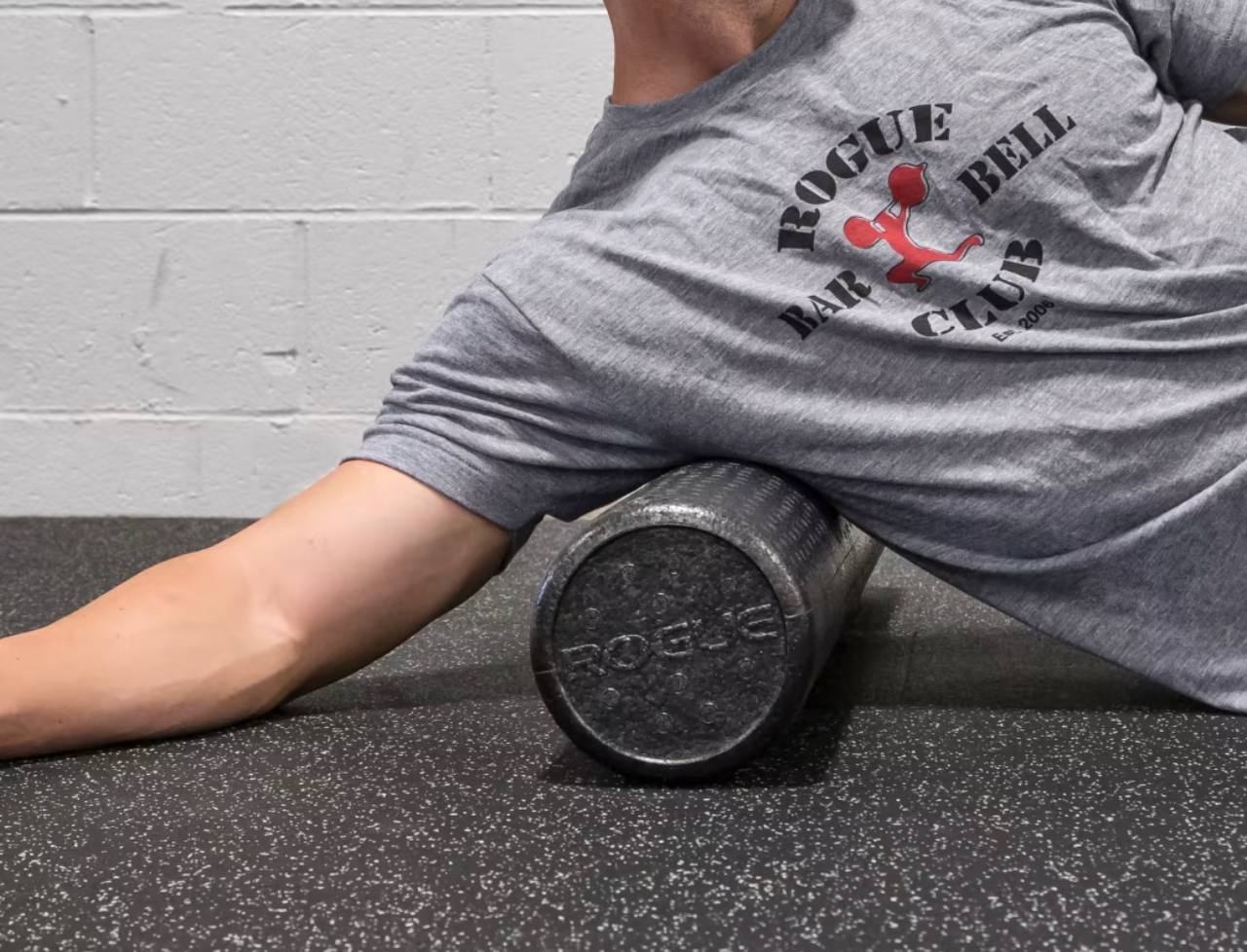 Rogue High Density Foam Roller-Rodillo de Masaje – Iron Equipment ...