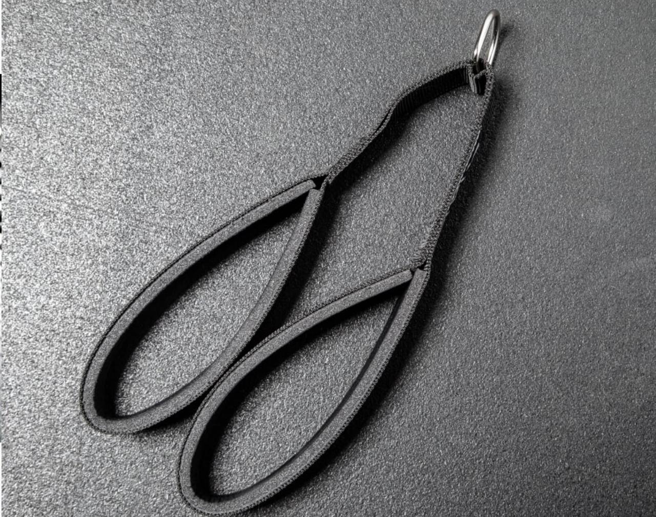 Rogue Tricep Strap - Black - Agarre para polea – Iron Equipment ...